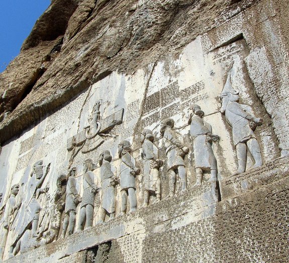 Inscrição De Behistun A Pedra De Roseta Da Escrita Cuneiforme Mega